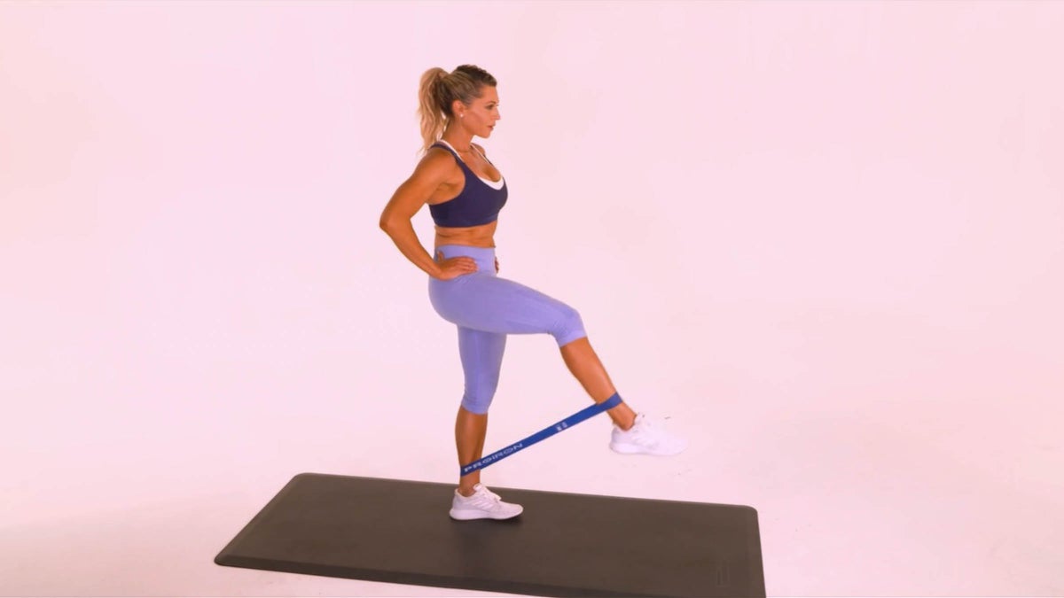 Banded Front Hip-Flexor Raise - Oxygen Mag